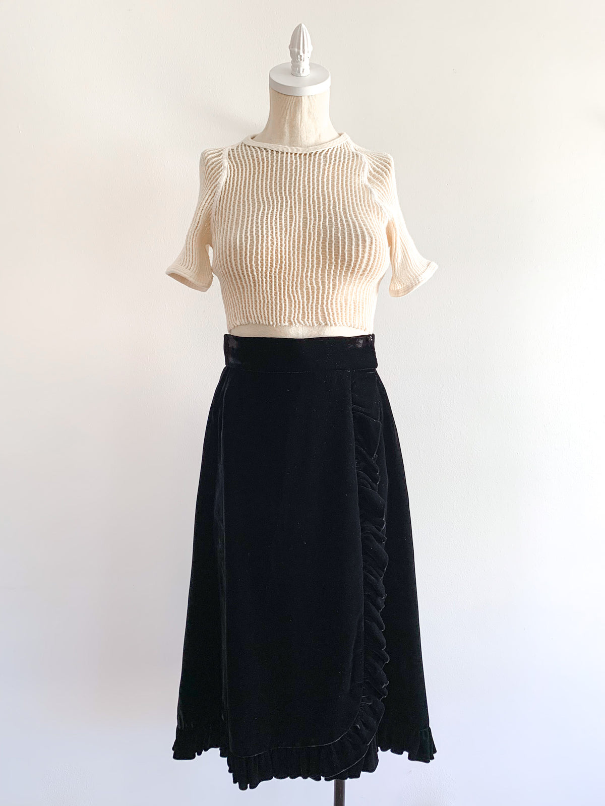 Velvet Ruffle Trim Skirt – Carny Couture